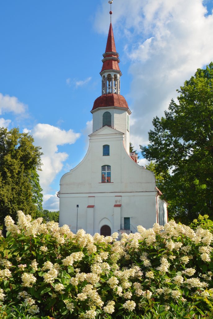 Valkas-Lugažu Ev. luteriskā baznīca un skatu tornis - Skolēnu ...